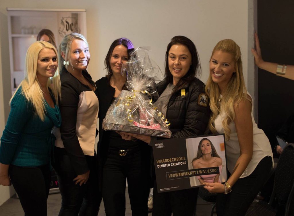 Devoted Creations: Lisa and Kandra do Europe - Smart Tan News Smart Tan ...